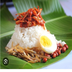 Nasi lemak daun pisang seringgit