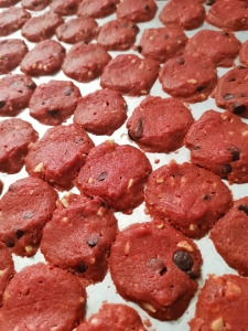 HIDAYAH COOKIES RED VELVET CHOCOLATE CHIP COOKIES